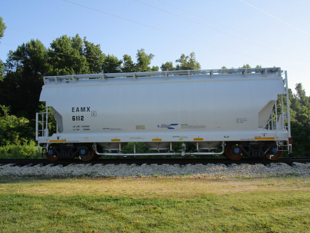 Covered Hoppers for Lease | Everest Railcar
